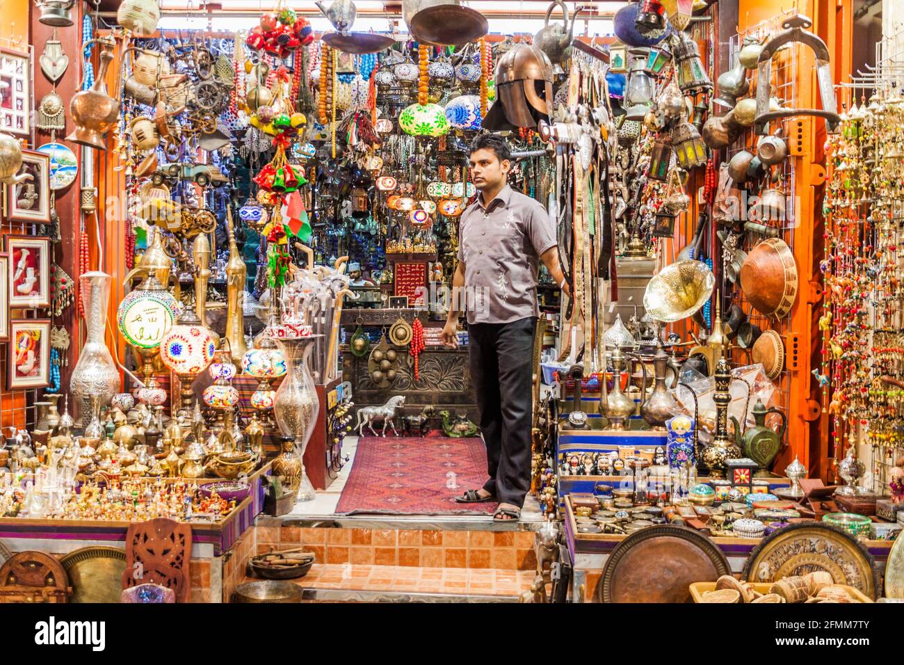 Mutrah souq muscat hi-res stock photography and images - Alamy