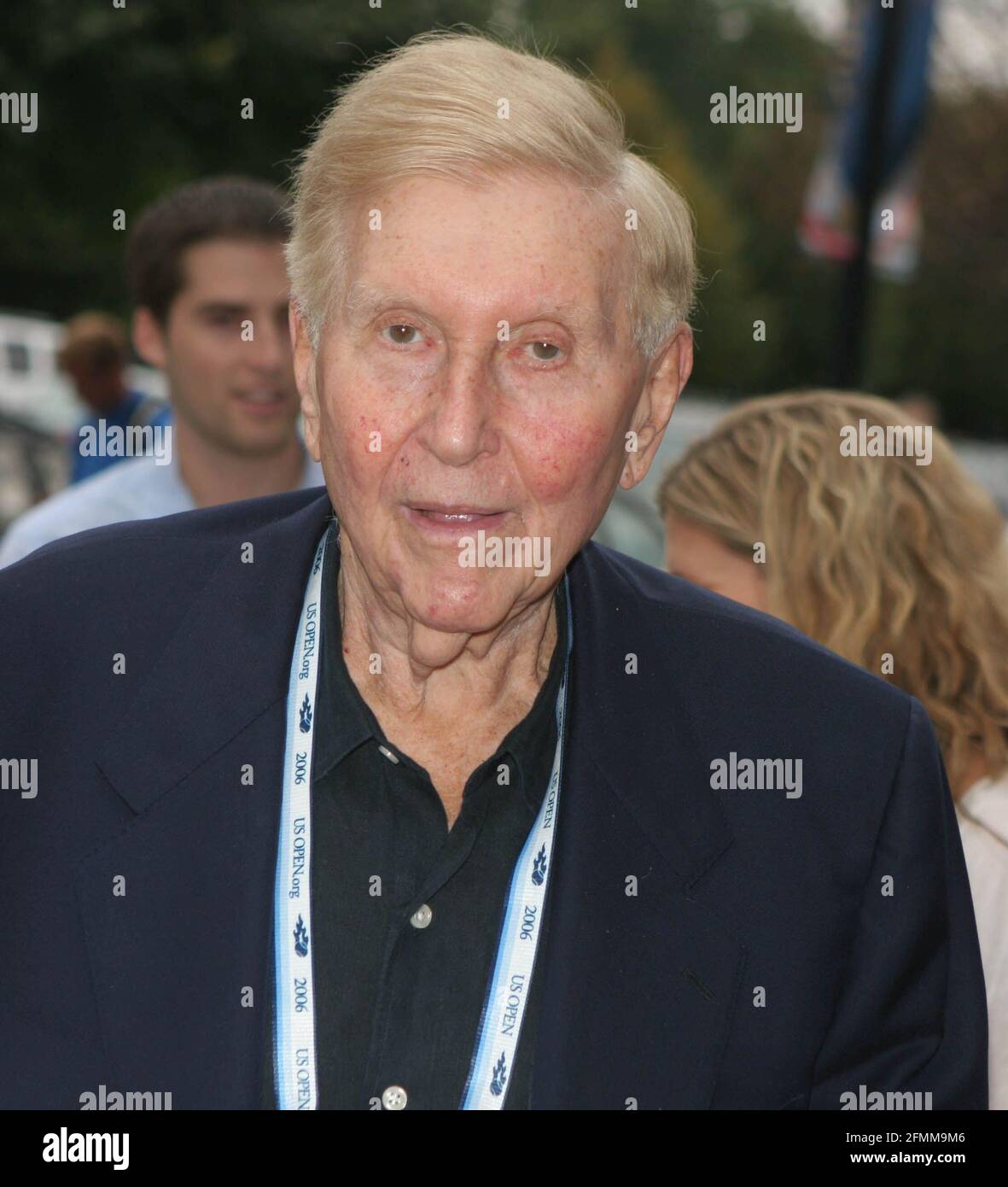 Sumner Redstone High Resolution Stock Photography and Images - Alamy