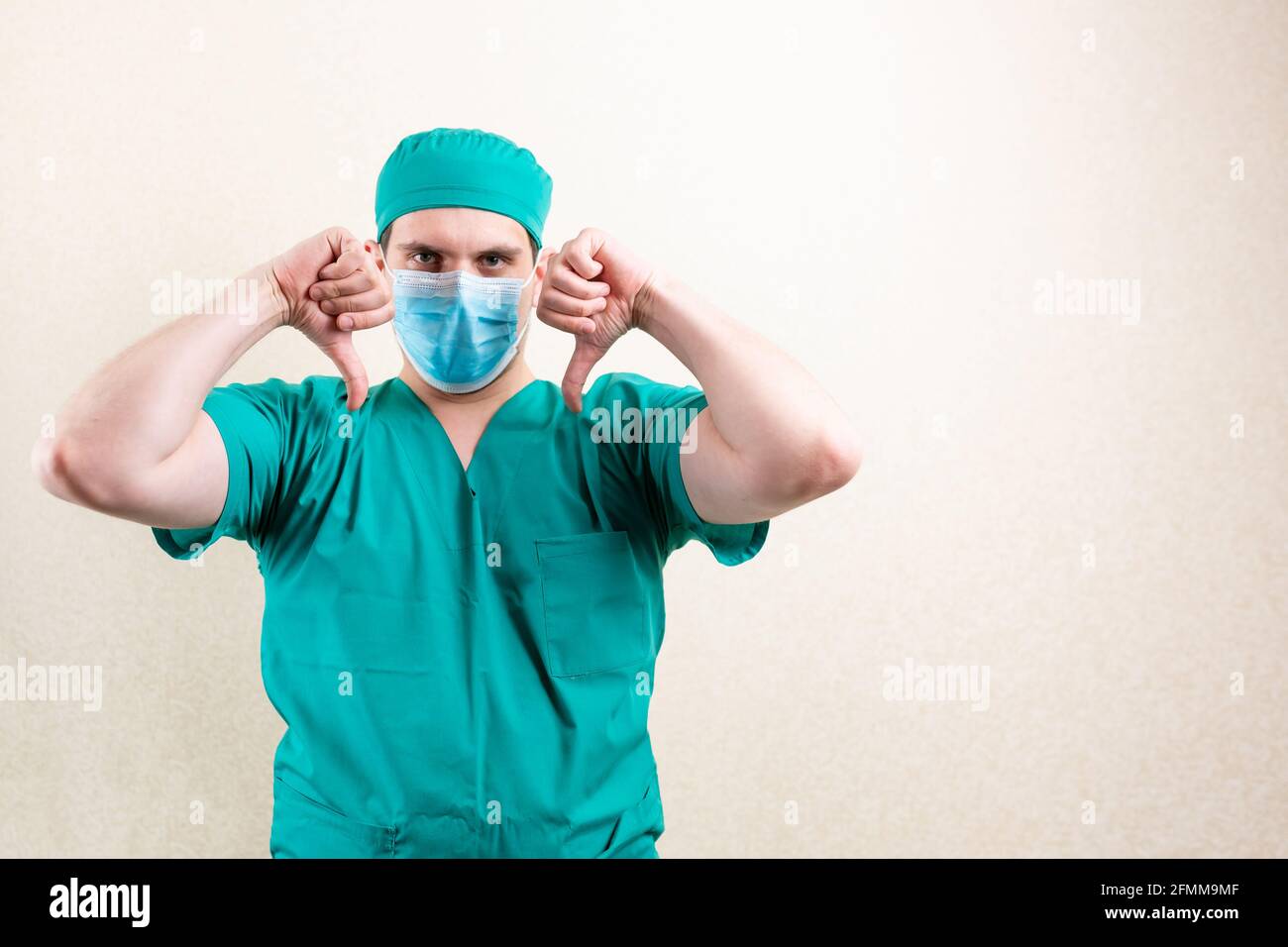 Doctor thumbs down hi-res stock photography and images - Alamy