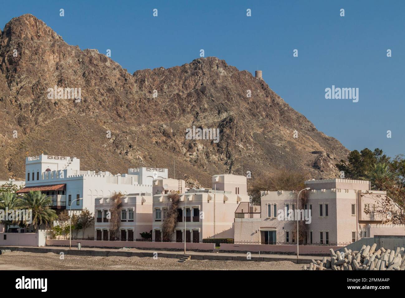 White buildings oman hi-res stock photography and images - Alamy