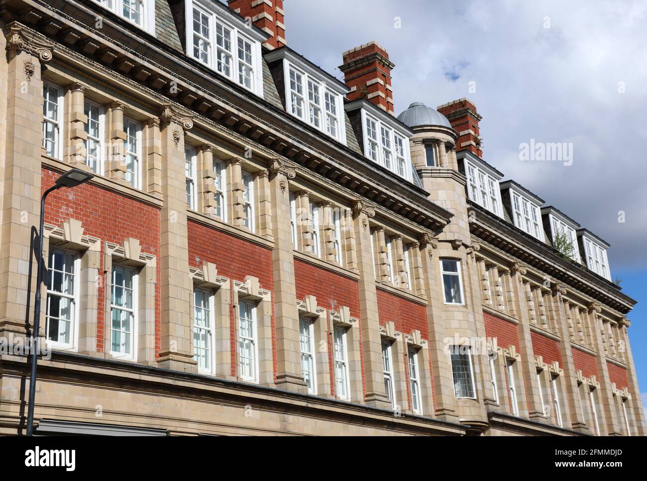 Iconic manchester buildings hi-res stock photography and images - Alamy