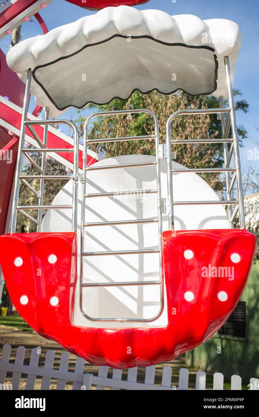 Ferris wheel carriage hi-res stock photography and images - Alamy