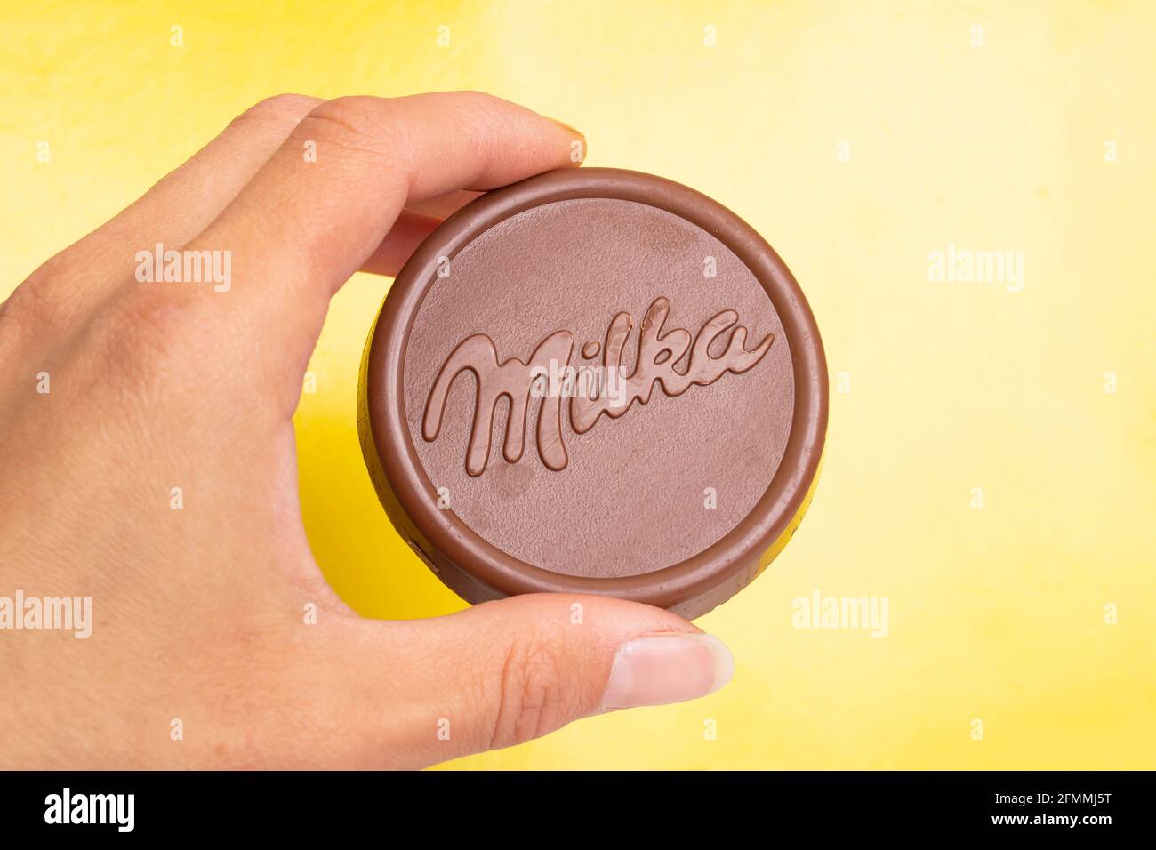 Milka crispy hi-res stock photography and images - Alamy