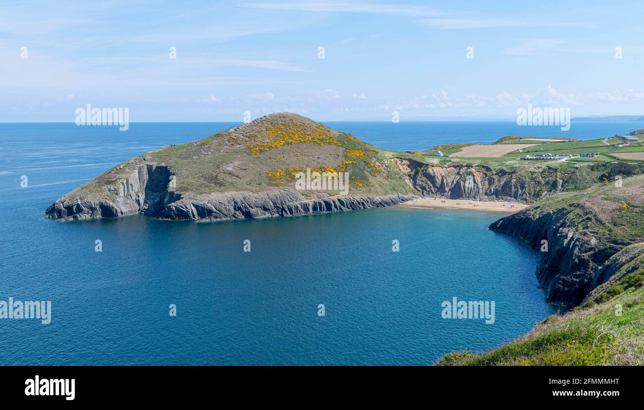 Mwnt wales hi-res stock photography and images - Alamy