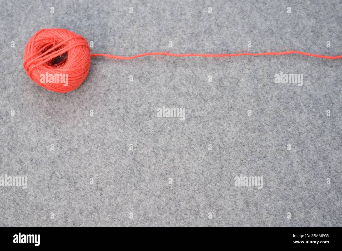 Loose ball of wool hi-res stock photography and images - Alamy