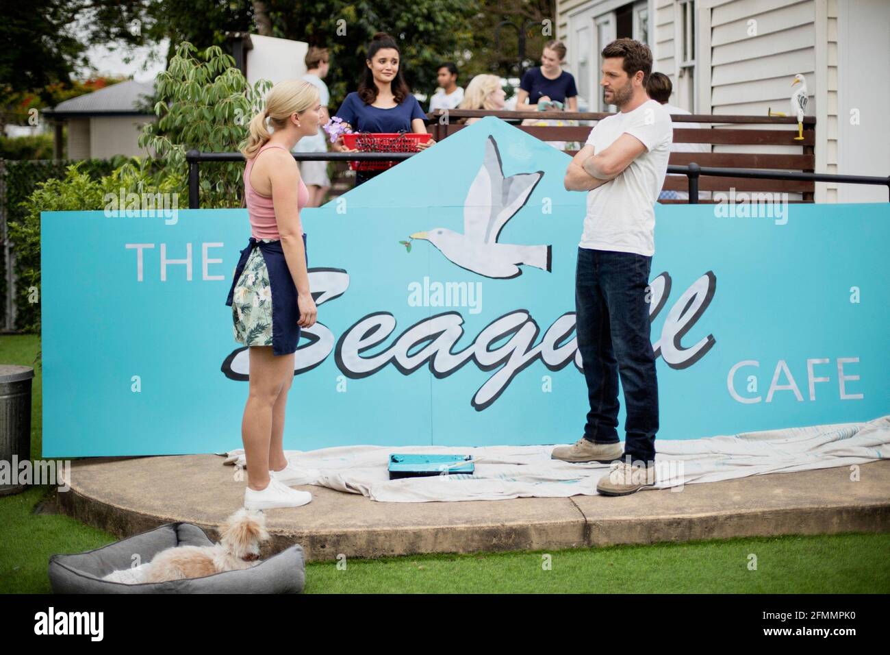 ROMANCE ON THE MENU, (aka HEARTS DOWN UNDER), from left: Cindy Busby ...