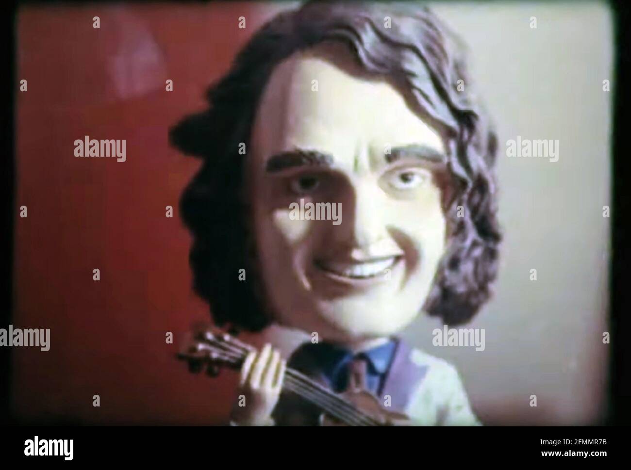 Tiny Tim King For A Day Tiny Tim Toy 2020 © Juno Films Courtesy Everett Collection Stock