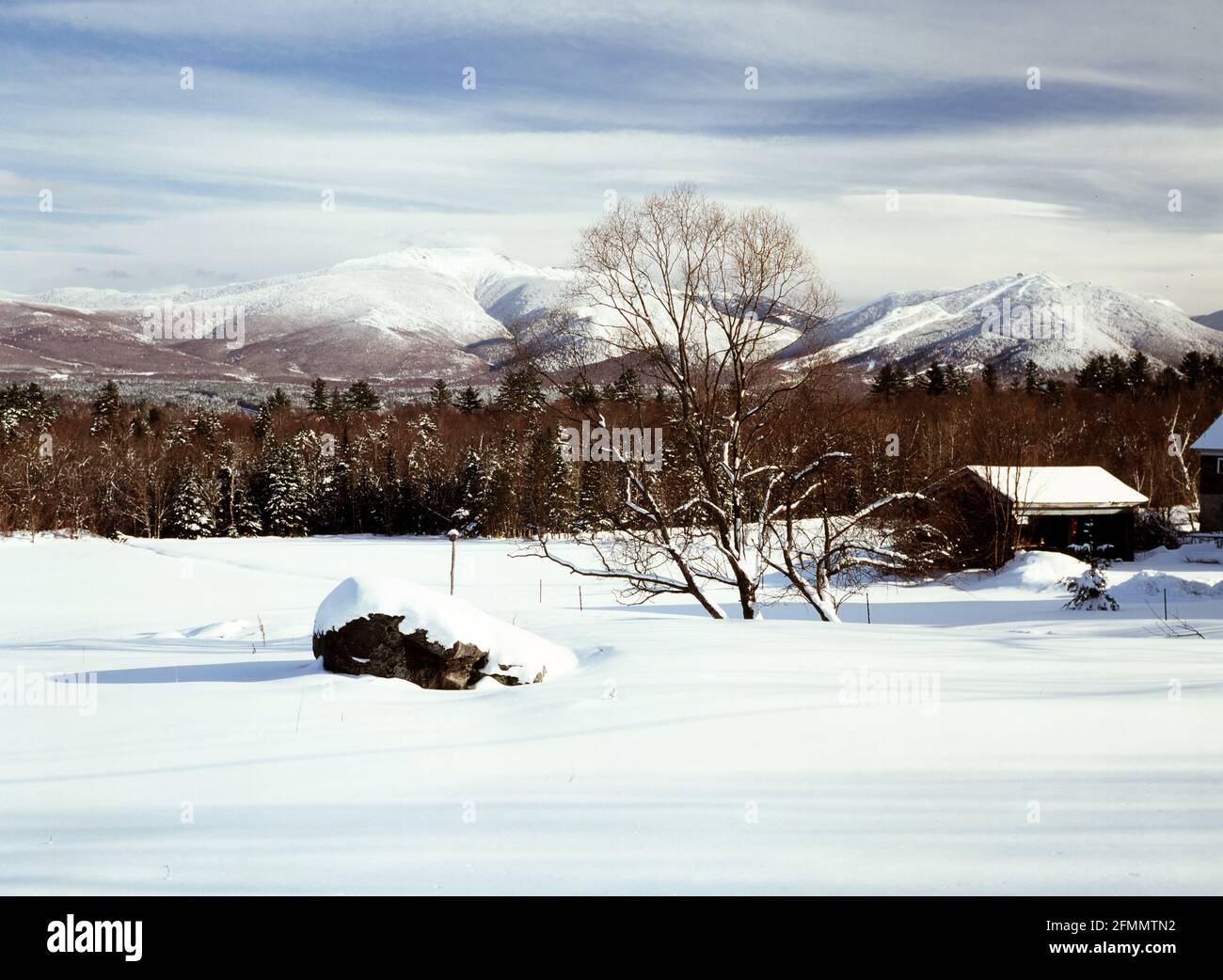 White mountains hi-res stock photography and images - Alamy