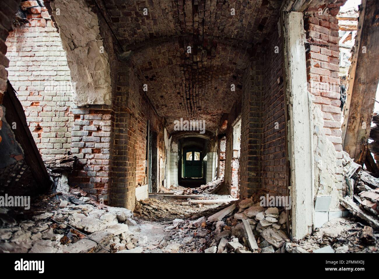 Dark dirty corridor of old abandoned building Stock Photo - Alamy