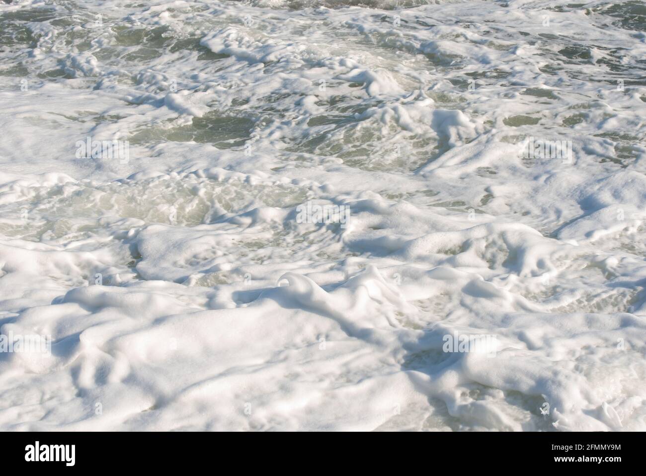 Sea foam background. Oceanic foam texture Stock Photo - Alamy