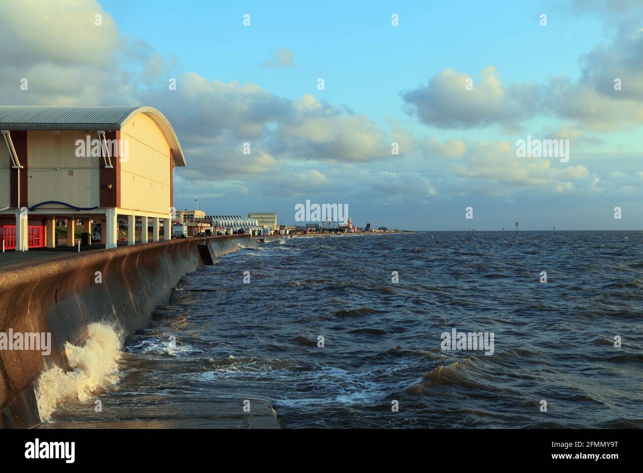 Wall sea front hi-res stock photography and images - Alamy