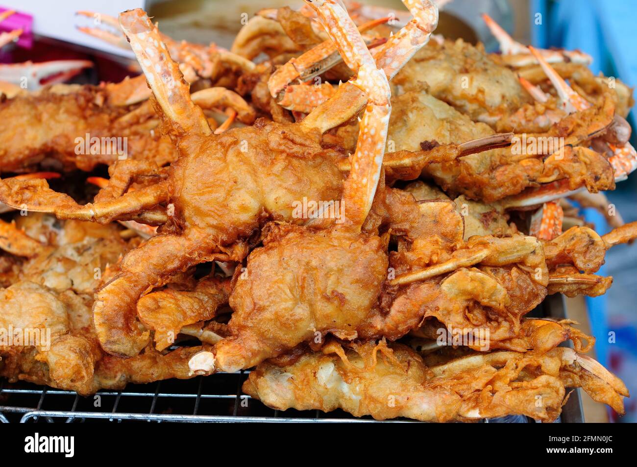 Fried crabs hi-res stock photography and images - Alamy