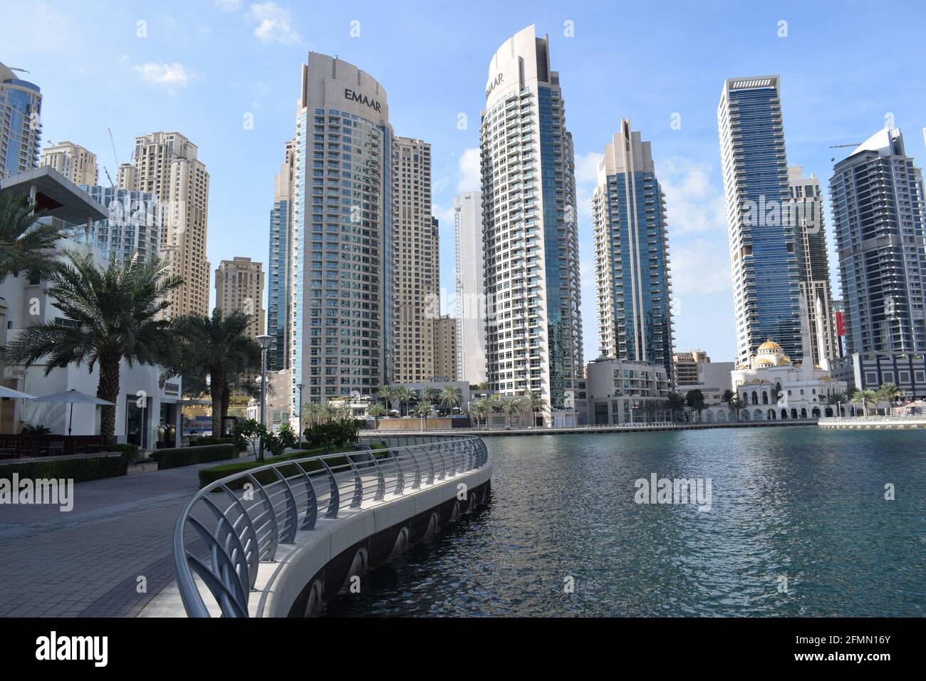 Dubai Marina walk Stock Photo - Alamy