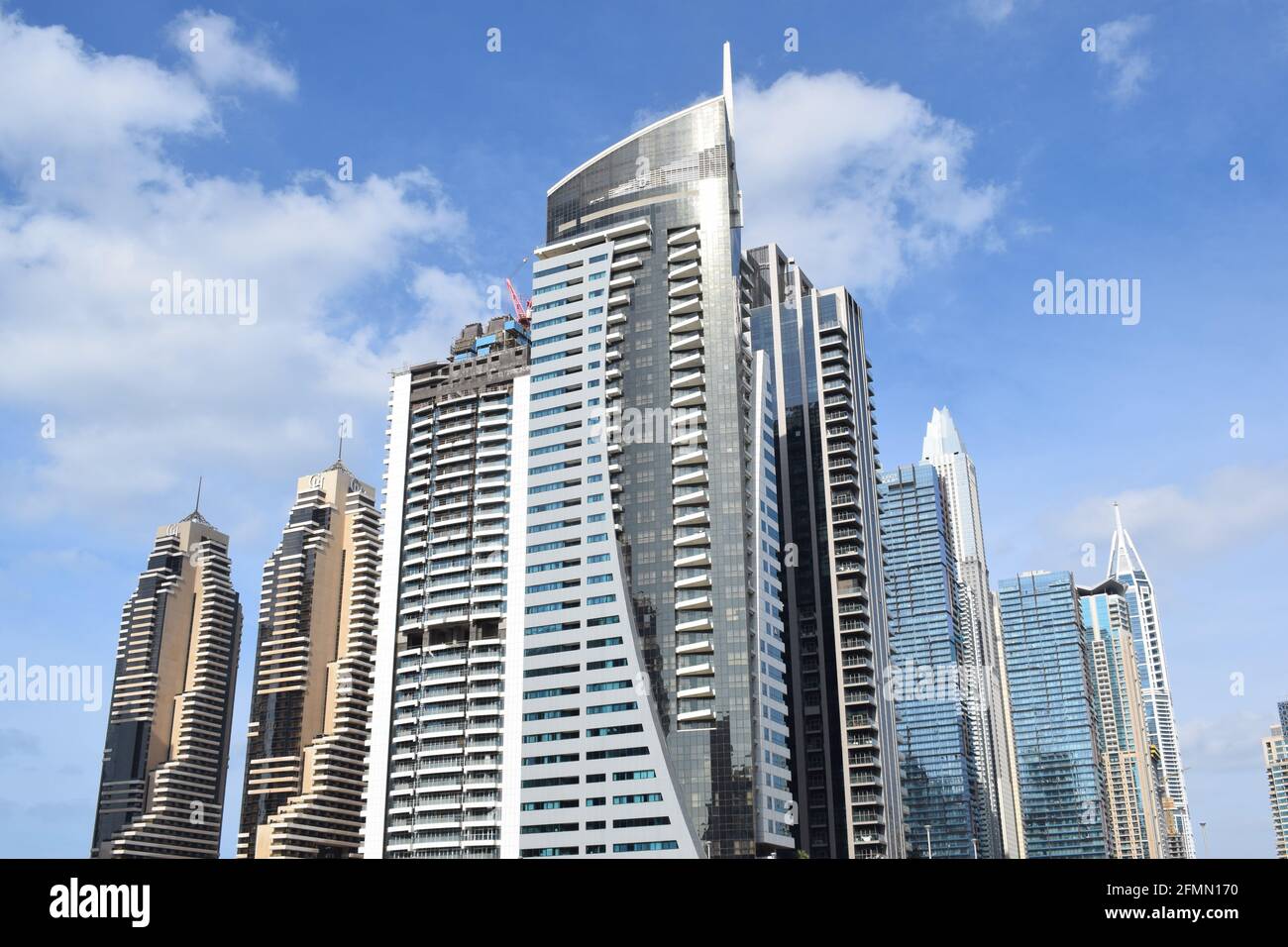 Dubai marina walk hi-res stock photography and images - Alamy