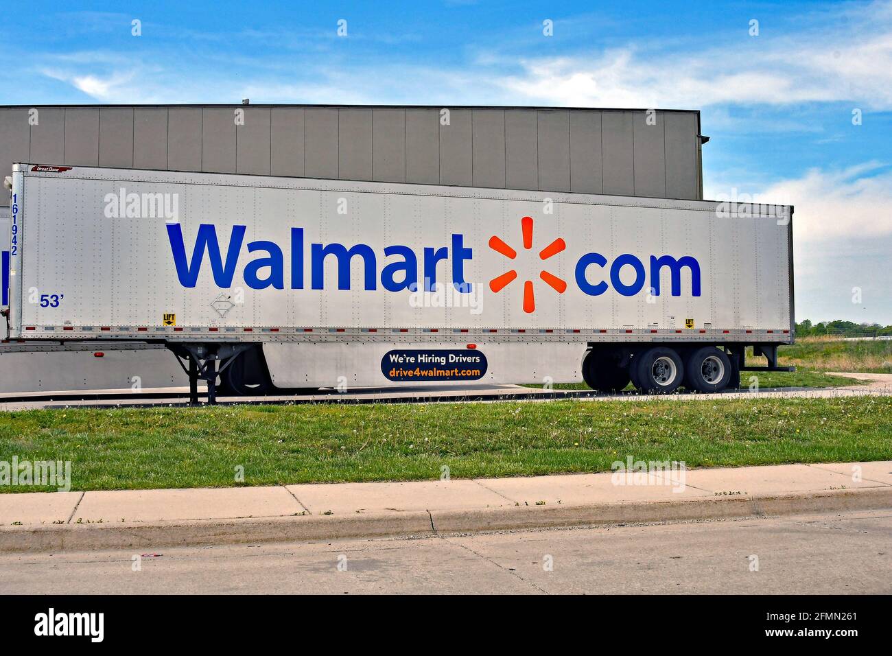 Walmart truck with sign saying weÕre hiring drivers Stock Photo - Alamy