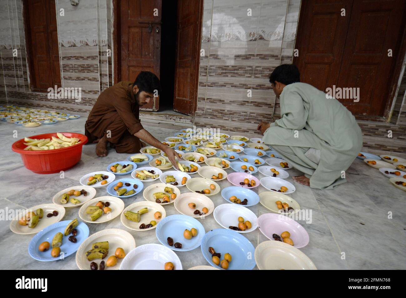 Food iftar breaking fast meal hi-res stock photography and images - Alamy