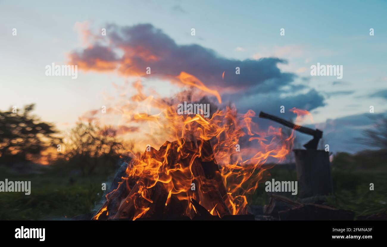 Night sky background 4k hi-res stock photography and images - Alamy