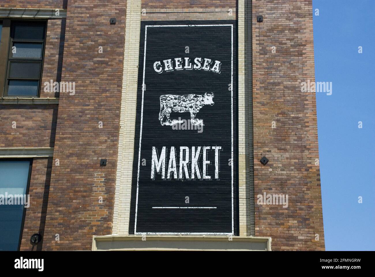 Chelsea market new york sign hi-res stock photography and images - Alamy