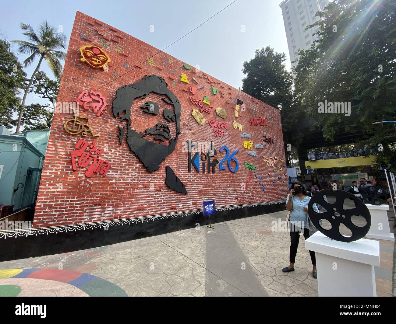 Nandan kolkata sculpture of old film hi-res stock photography and ...