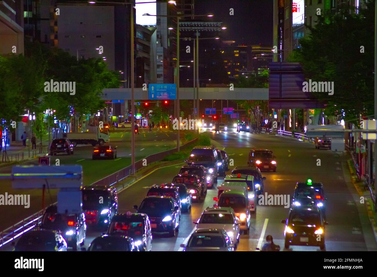 Long exposure shot busy street hi-res stock photography and images - Alamy
