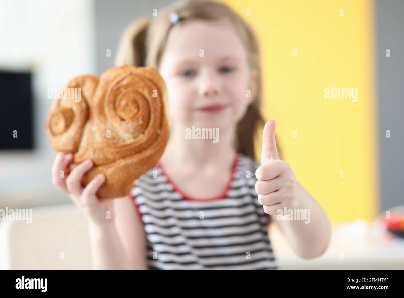 Big bun hi-res stock photography and images - Alamy