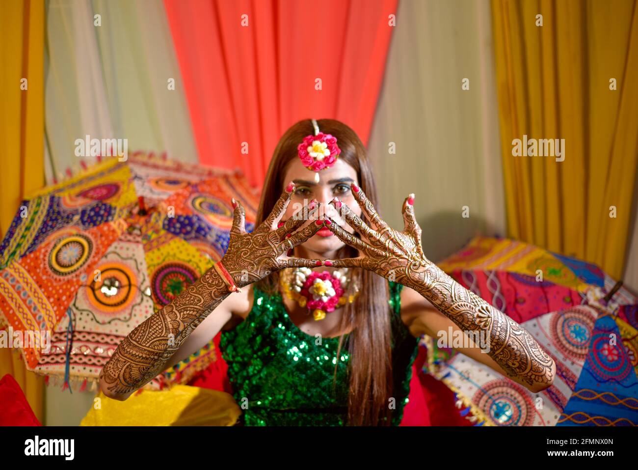 Indian hina hi-res stock photography and images - Alamy