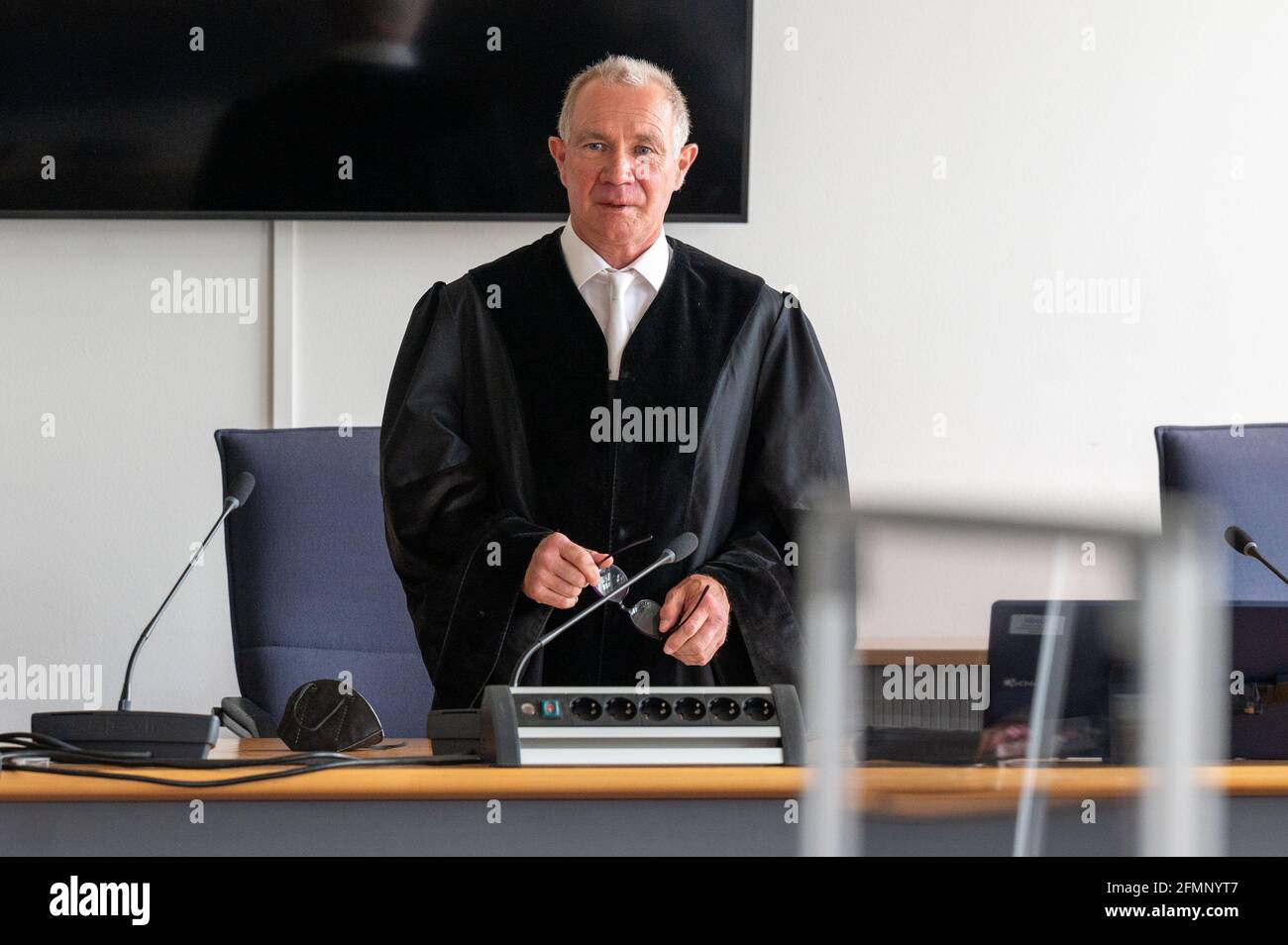 Court judge election campaign hi-res stock photography and images - Alamy