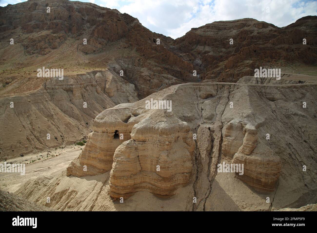 Dead sea scrolls isaiah hi-res stock photography and images - Alamy