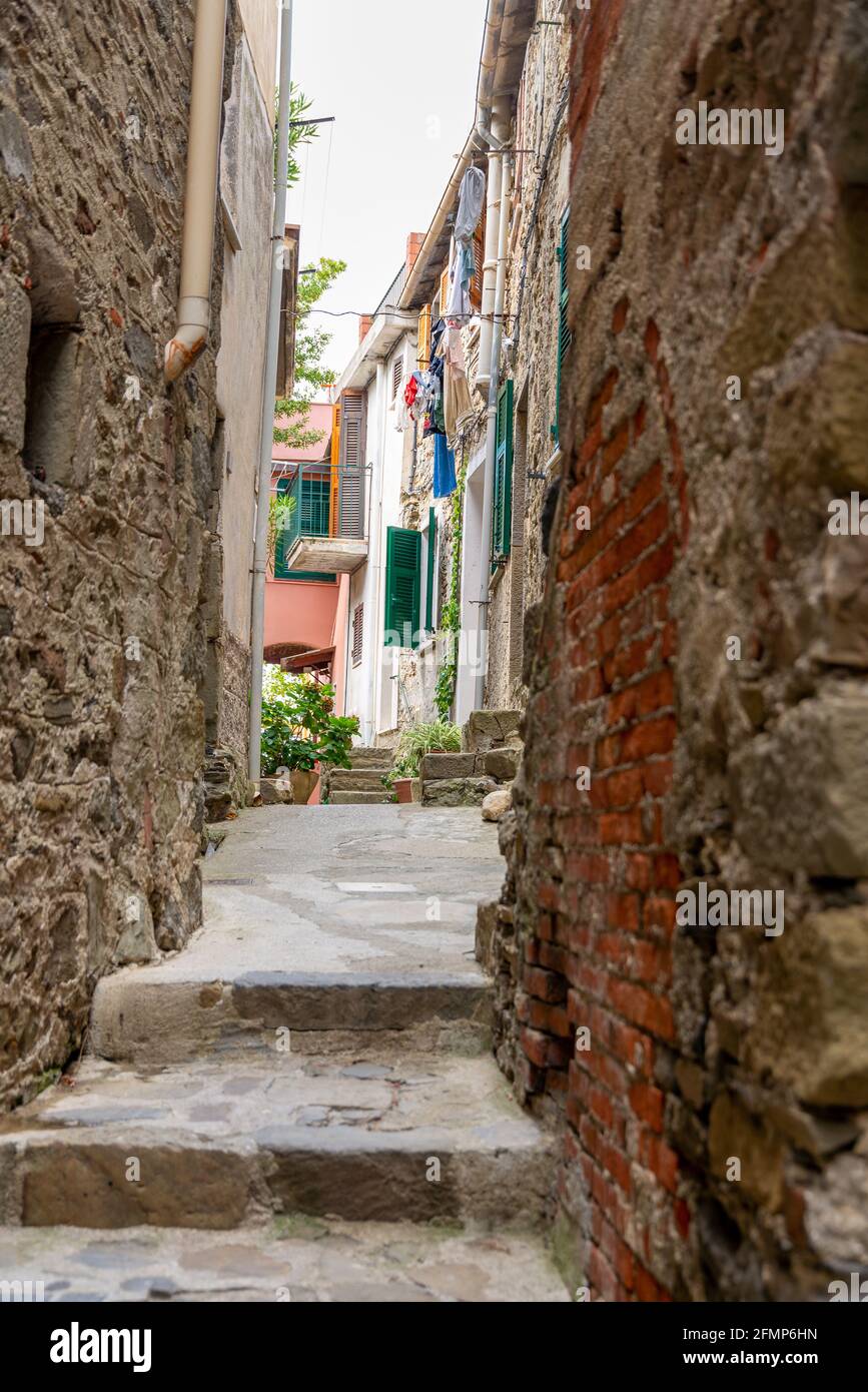 Castle stairs narrow historical hi-res stock photography and images - Alamy