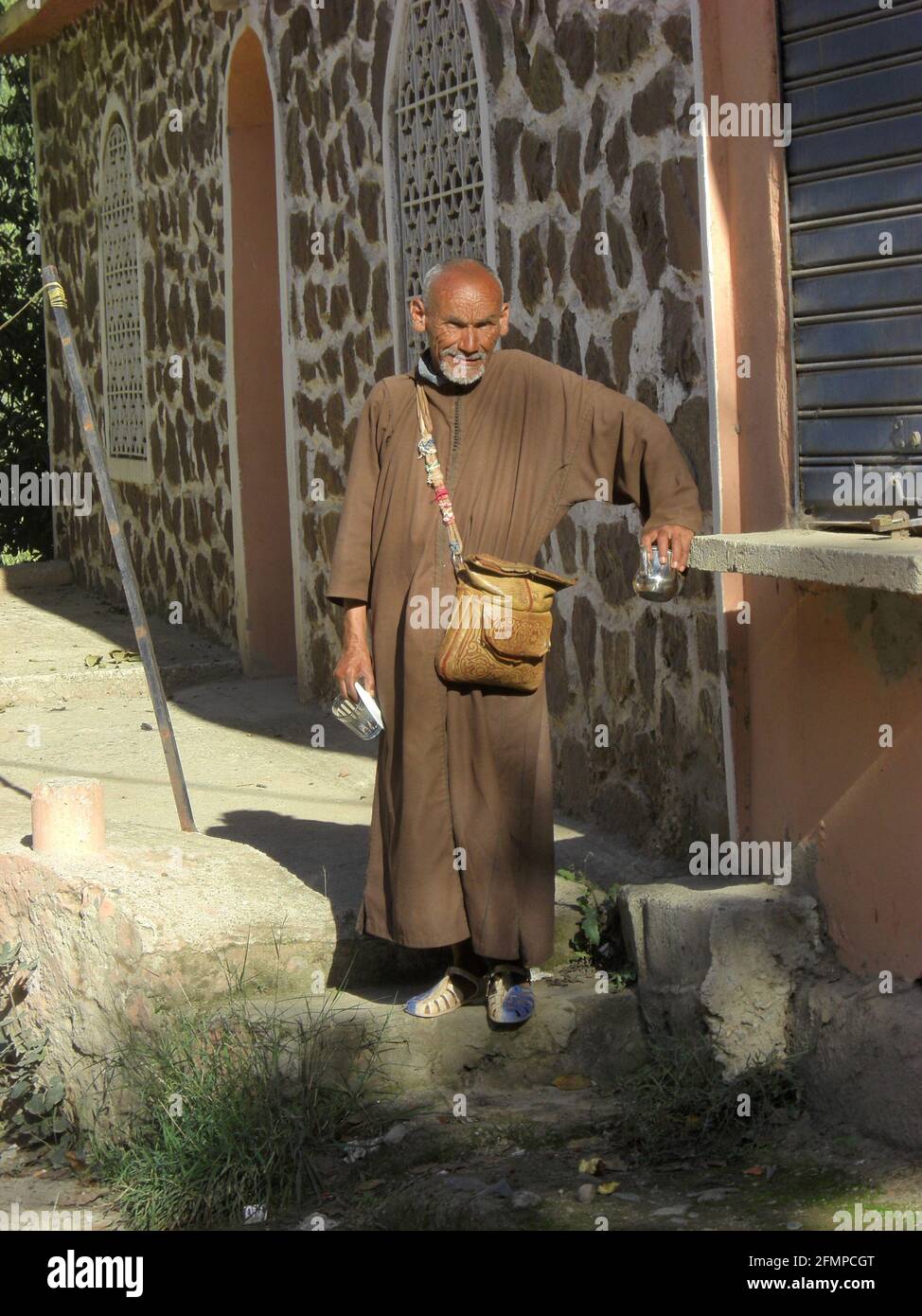 Djellabah Morocco High Resolution Stock Photography and Images - Alamy