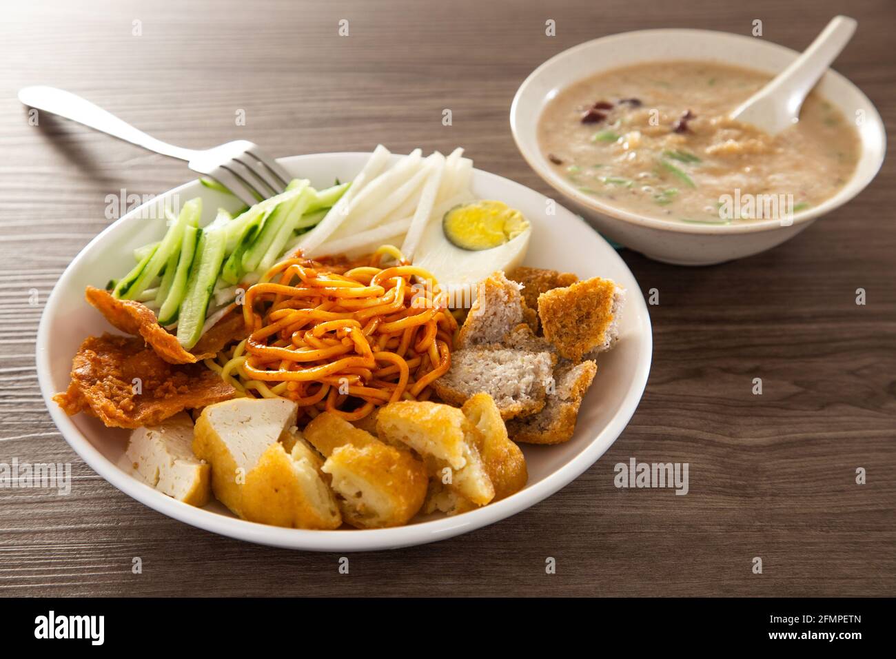 Mee Rojak is Malaysia Indian food of noodle with peanut sauce. One of ...