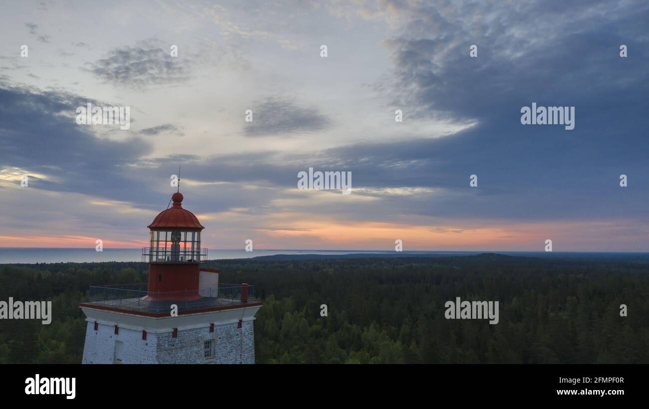 Top part of the Kopu Lighthouse at scenic sunset Stock Photo - Alamy