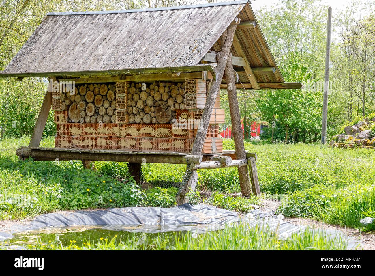Insect hotel vertical hi-res stock photography and images - Alamy