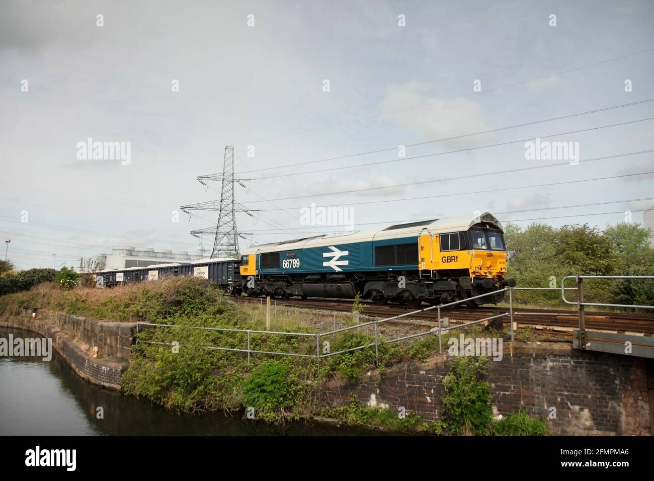 Logo gb railfreight hi-res stock photography and images - Alamy