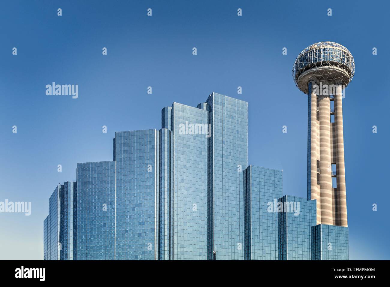 Downtown dallas skyline view hi-res stock photography and images - Alamy