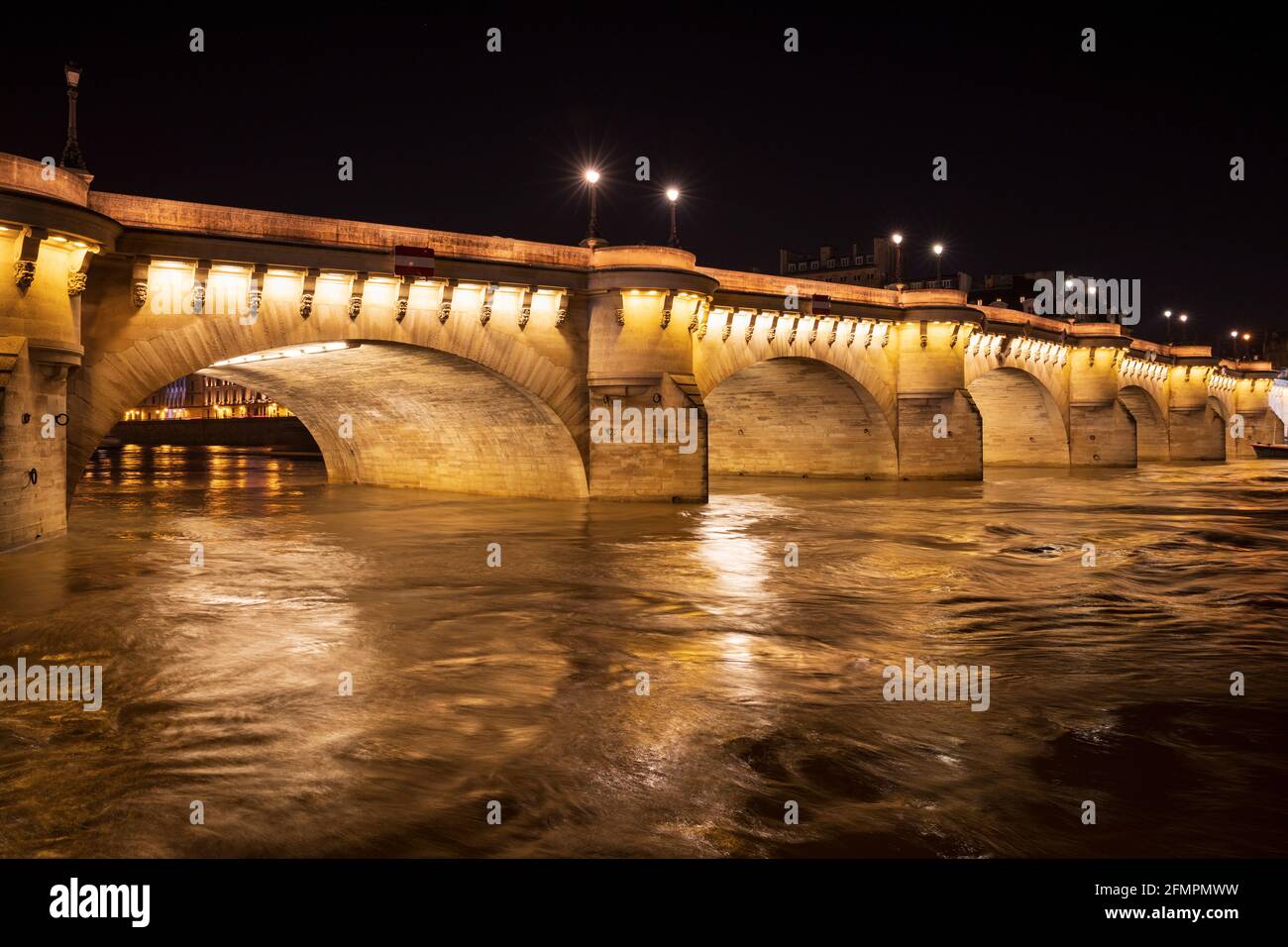 Pont Neuf ("New Bridge"), Paris, France Stock Photo - Alamy