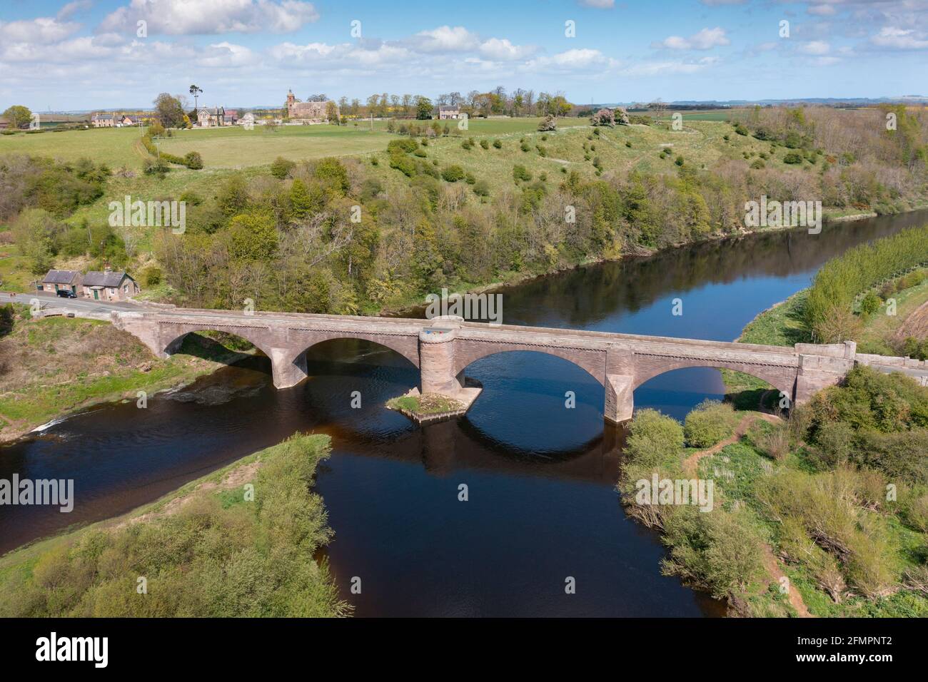 Norham and ladykirk bridge hi-res stock photography and images - Alamy