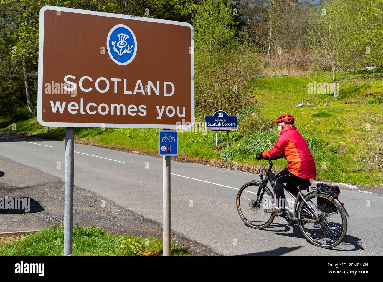 Hard border hi-res stock photography and images - Alamy