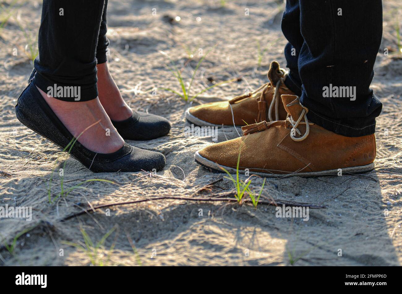 Couples feet hi-res stock photography and images - Alamy