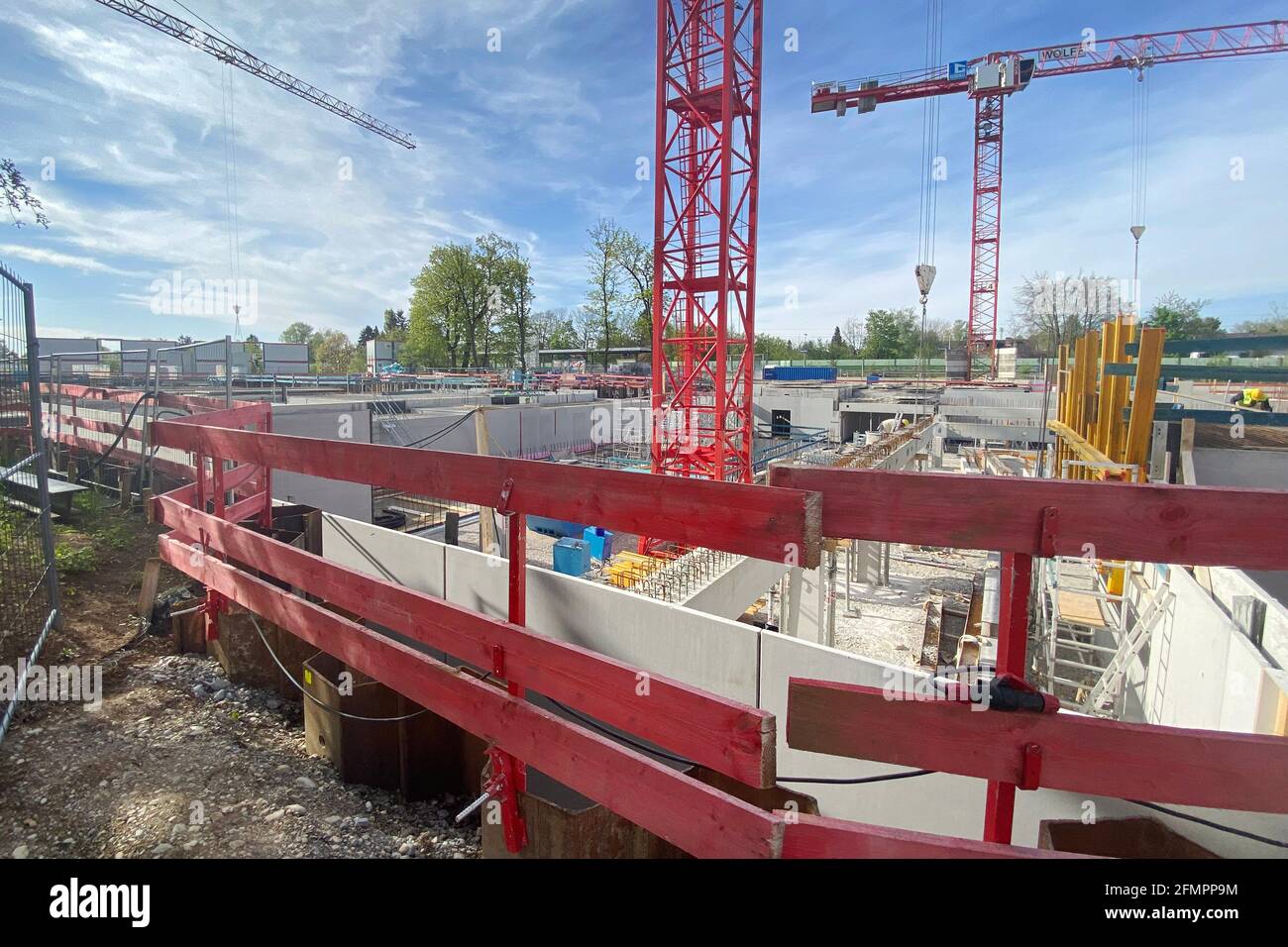Reinforced concrete shell construction hi-res stock photography and ...