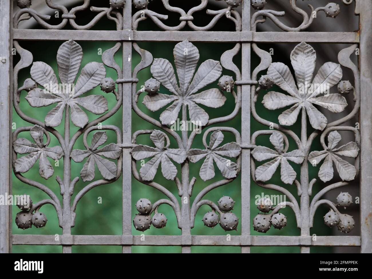 Grey iron gate hi-res stock photography and images - Alamy