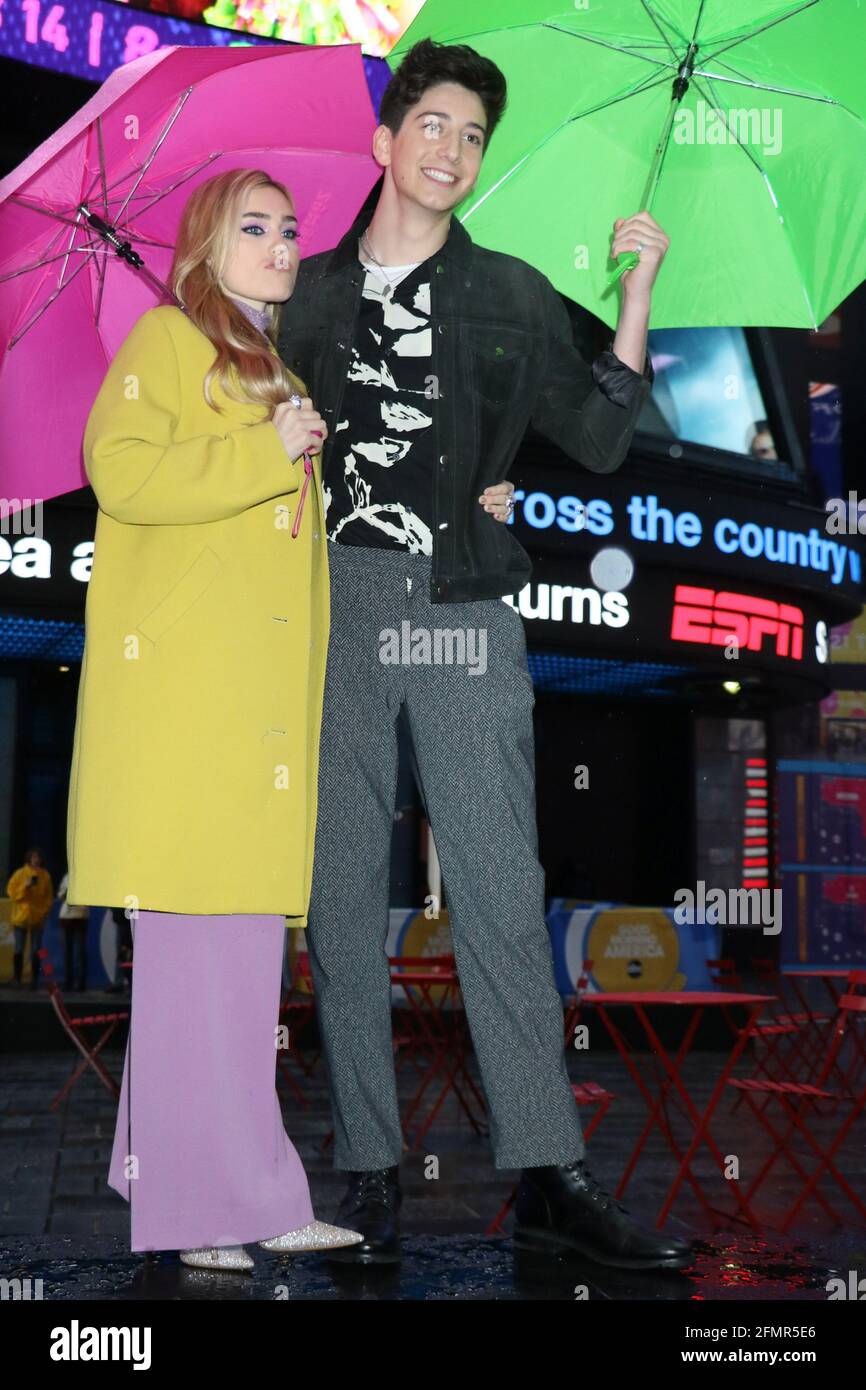 New York - NY - 20200211 The cast of the Freeform series Zombies ...