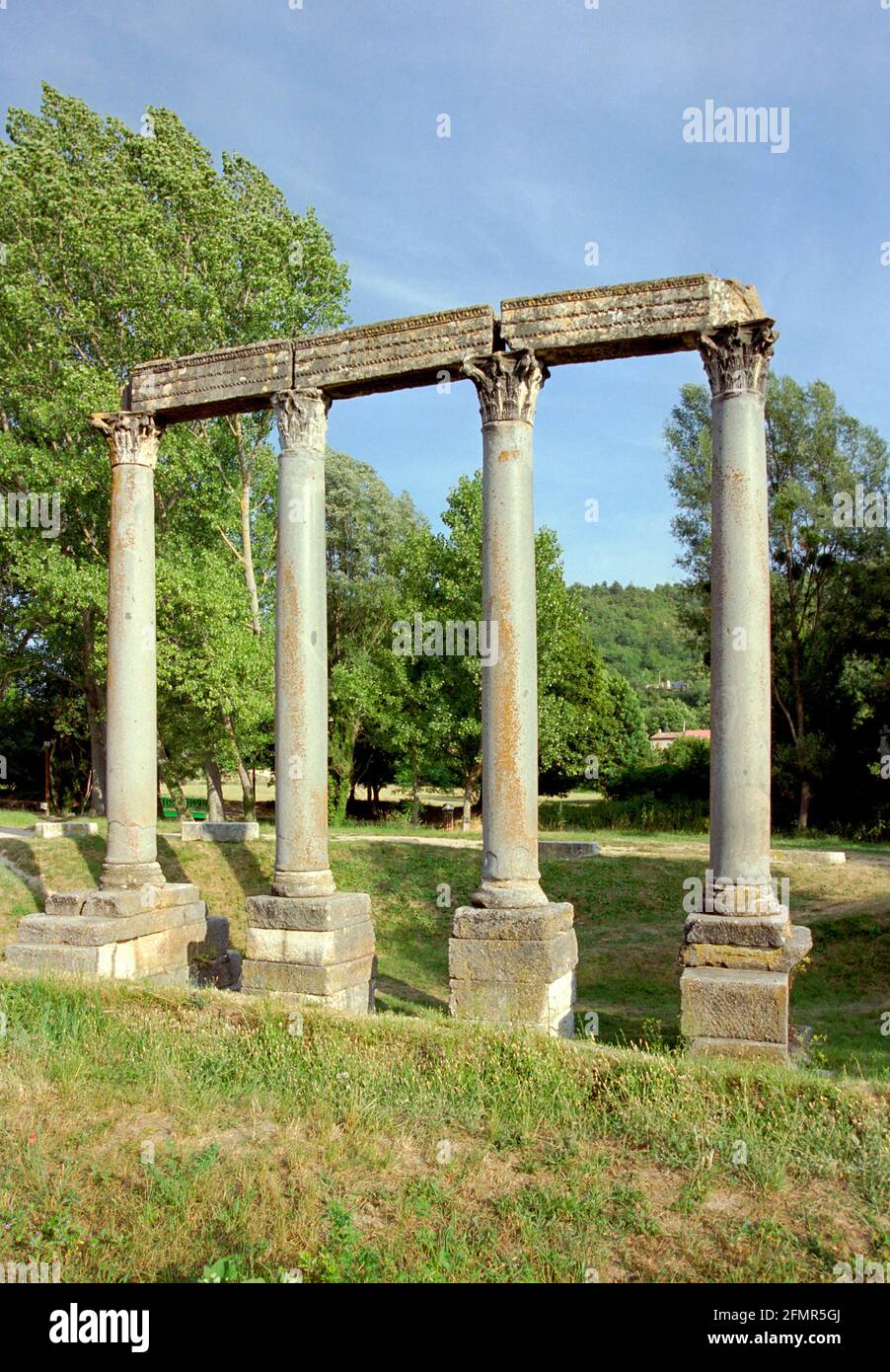 The roman columns at Riez Stock Photo - Alamy