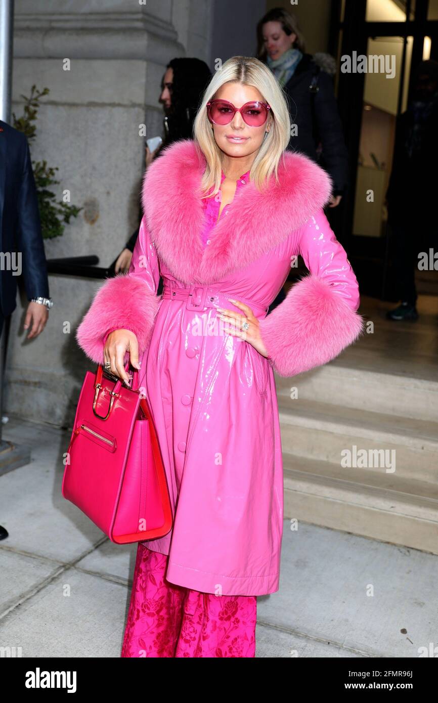 New York - NY - 20200204 Jessica Simpsonwearing pink from head to toe ...