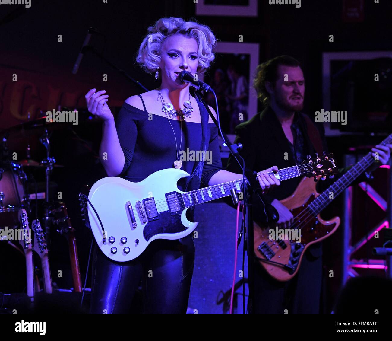 Boca Raton - FL - 20200213 Samantha Fish Performs at The Funky Biscuit ...
