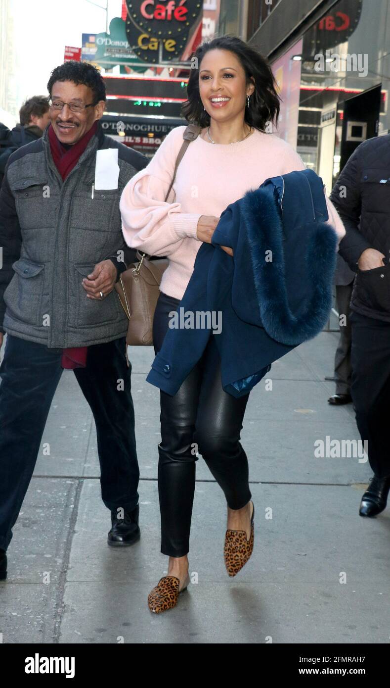 New York - NY - 20200225 Hosts Lara SpencerAdrienne Bankert and Rebecca ...