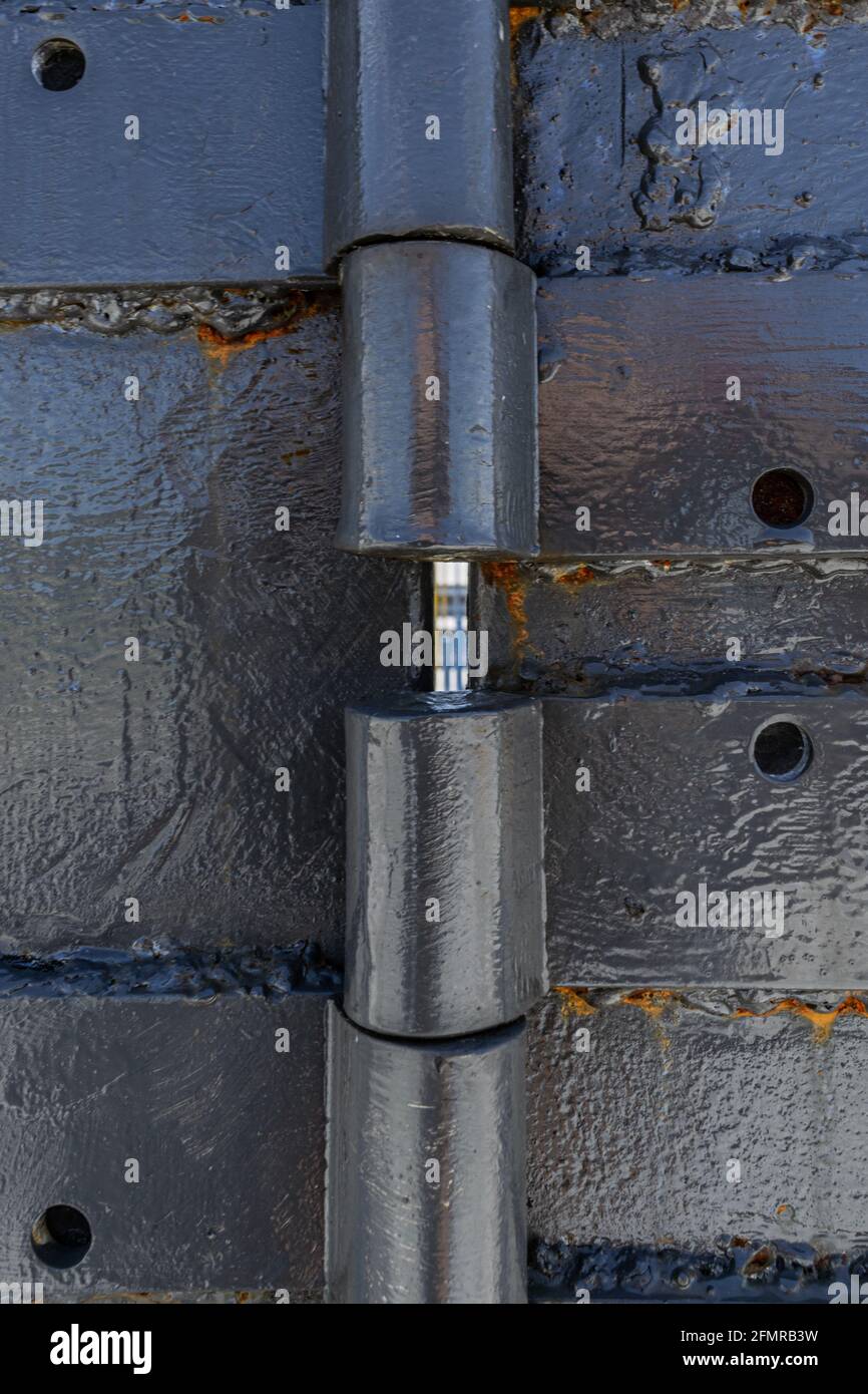 Silver hinges hi-res stock photography and images - Alamy