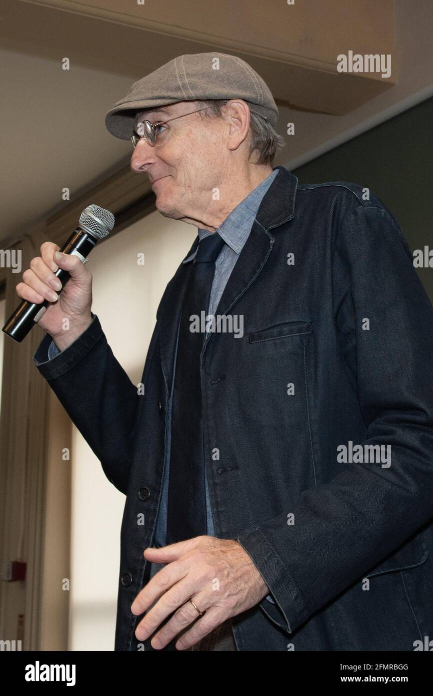 New York - NY - 20200229 - James Taylor “American Standard” CD Signing ...