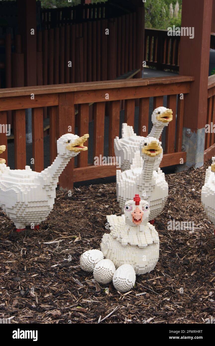 Geese figures hi-res stock photography and images - Alamy
