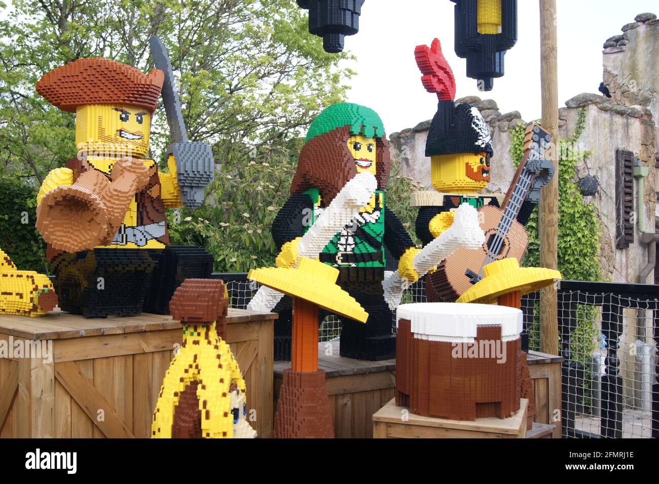 Legoland pirate band hi-res stock photography and images - Alamy